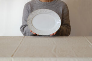 Rondo 27オーバル皿 しのぎクリーム | 小田陶器公式サイト