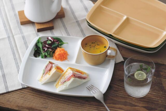 Rondo 19オーバル皿 しのぎクリーム | 小田陶器公式サイト